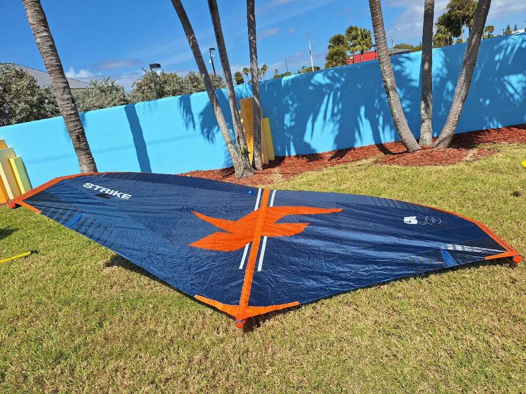 Used 2022 F-One Strike V2 5m - Kiteboarding Closeouts