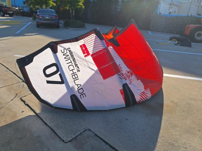 Inflatable Kiteboarding Kites for Kitesurfing and kiteboarding - Kite Sales